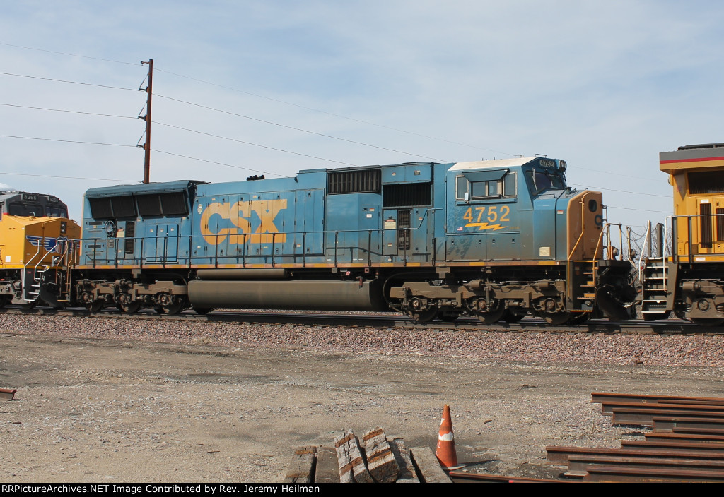 CSX 4752 (1)